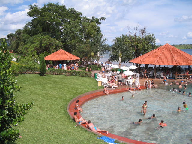 Camping Ubatã Thermas Parque - Conceição das Alagoas - MG 994 | MaCamp