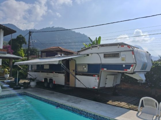 VENDE-SE: Trailer TURISCAR QUINTA RODA (Único dono) + Pick-up Ford F ...