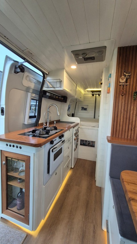 VENDE-SE: MOTORHOME VAN Renault Master - 2021/2022- MaCamp